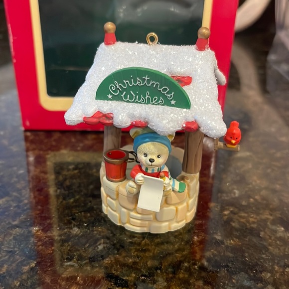 Carlton Cards | Holiday | Carlton Cards Heirloom Collection Christmas ...